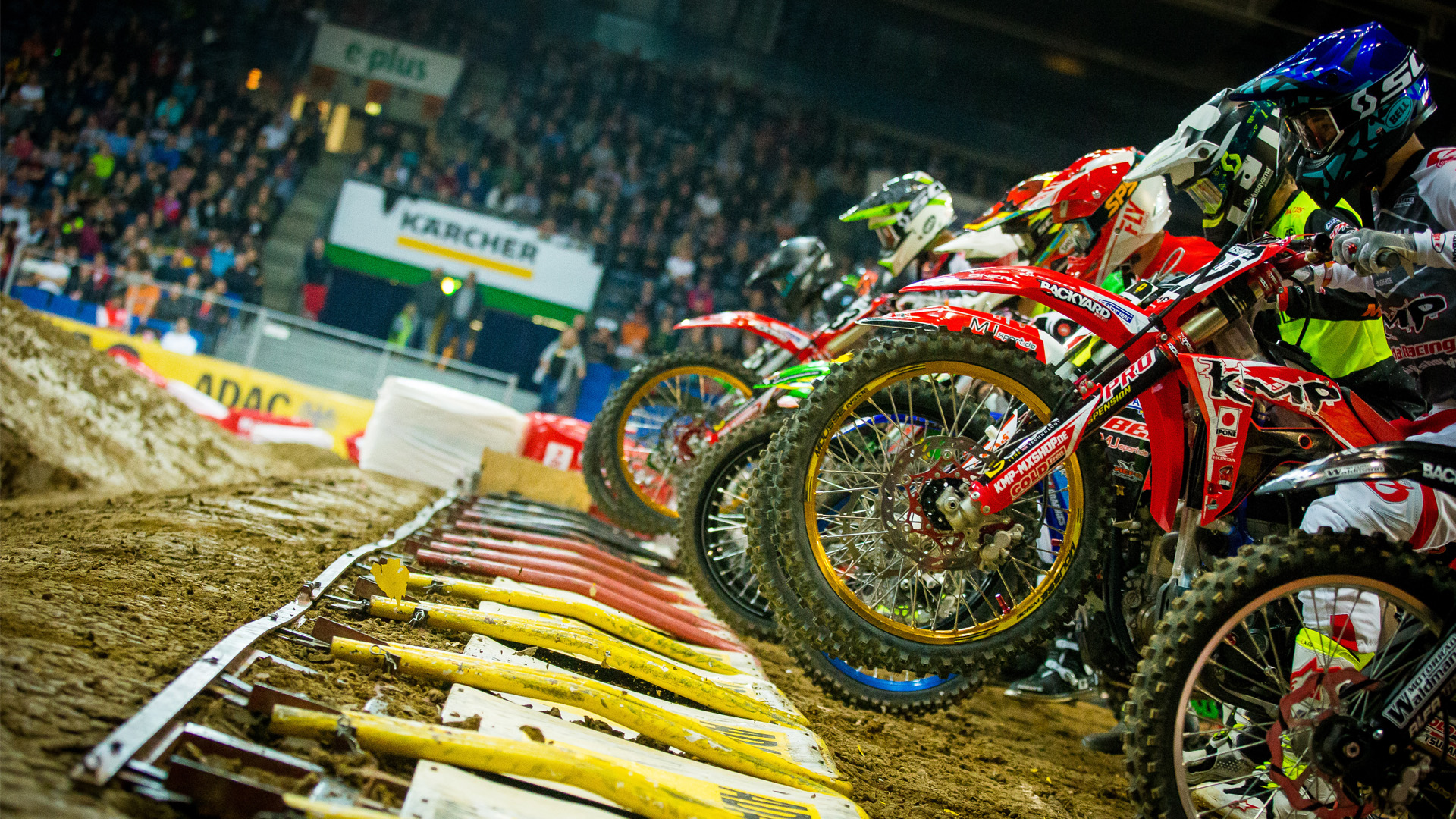 ADAC SUPERCROSS STUTTGART 2024 TAG 1+2 - LIVE | SPYTY